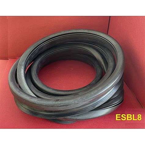 Morris Minor 1000 Rear Windscreen Rubber Late Models Dec 1966 Onwards