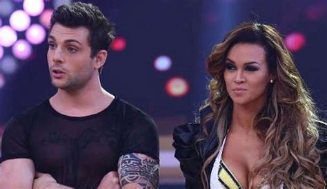 Angie Arizaga Bloquea A Nicola Porcella De Las Redes Sociales Tras