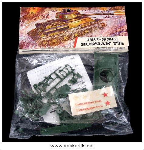 Russian T Tank Vintage Airfix Red Stripe Bag Kit Scale Photo In Dockerills Vintage