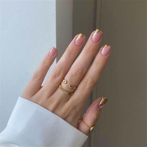 50 Cute Gold Nails For Your Next Manicure Artofit
