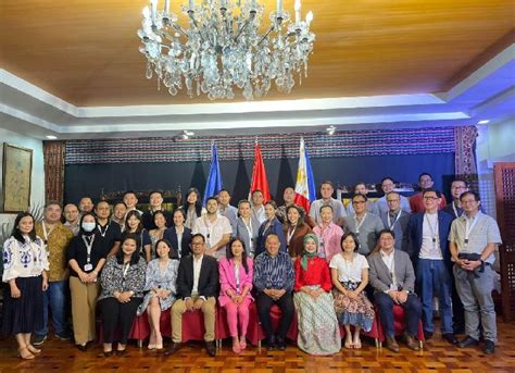 Indonesian Embassy Promotes Business Potential To Filipino