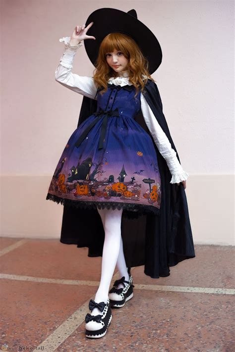 ปกพนโดย Lady PinsALot ใน A Big Fan Of Cute Spoopy ชดโลลตา
