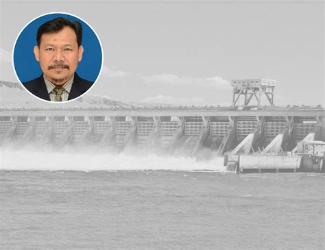 Openfoam Based Approach For The Prediction Of The Dam Break With An