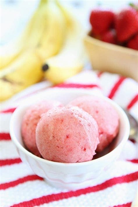 2 Ingredient Strawberry Banana Ice Cream