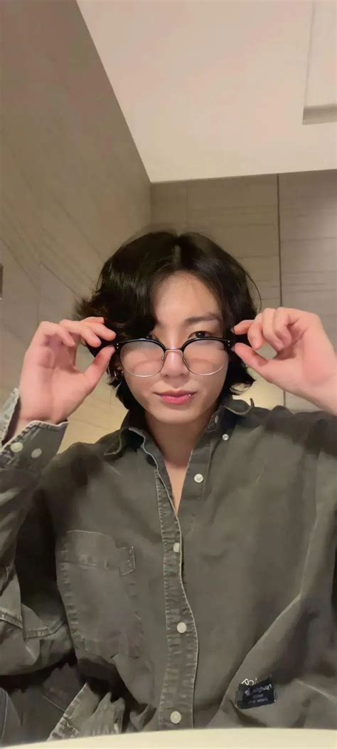 Pin By Aira Alvarado On Jeon Jungkook Jungkook Jungkook Glasses