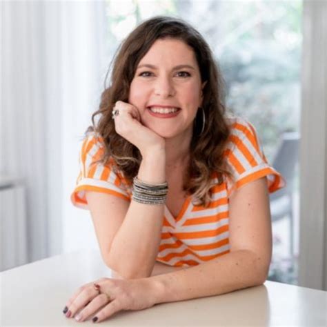 יערה אופיר מאמנת לאפקטיביות וניהול זמן Youtube