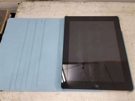 32 Gb Ipad 3 Model A1430 With Protective Case 3b Lil Dusty Online Auctions All Estate