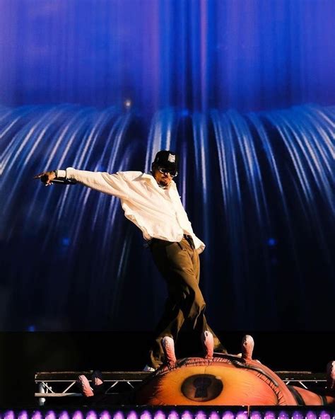 Breezy Deluxe Album By Chris Brown Spotify In 2022 Breezy Chris