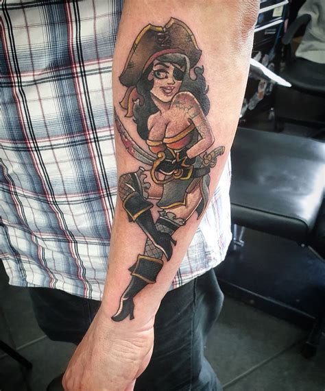 Traditional Pirate Pin Up