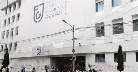 Adolescente Viola A Una Joven De 19 Años En Edificio De La Fgj Lo