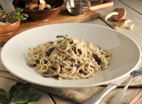 Mushroom Fettuccine Nupasta