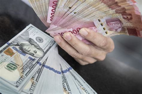 Harga Pangan Naik Jelang Ramadan Rupiah Melemah Jadi Rp 15 747 US