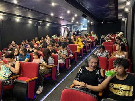 Cine Móvil Rural proyecto del Gobierno de Santiago ejecutado por