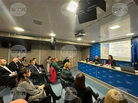 ГЕРБ СДС остава опозиция в Столичния общински съвет съобщиха от партията Утро