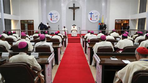 Duas Dimensões Do Ministério Episcopal Proximidade De Deus E Profecia
