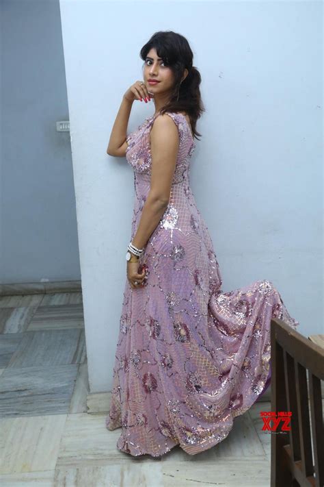 Actress Vindhya Tiwari Glam Stills Social News Xyz