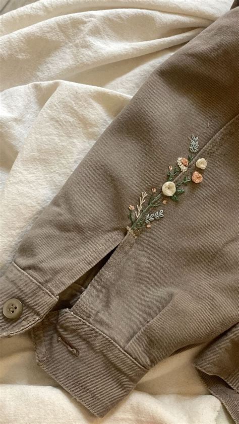 Пин на доске Detaİls Тканевые сердца Дизайны вышивки Швейные идеи