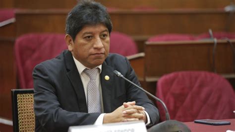 Josué Gutiérrez Es Elegido Nuevo Defensor Del Pueblo La Razón