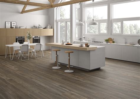 Porcelanato Español Woodville Marron Mt Rect 30x150 Cm Samboro Costa Rica