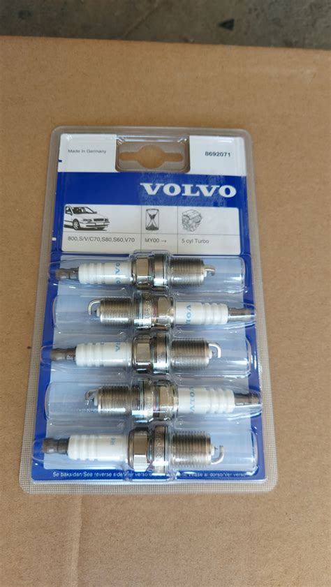 8692071 Свечи зажигания Volvo | Запчасти на DRIVE2