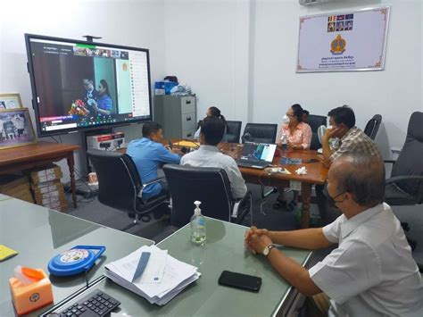 ការចូលរួមពីចម្ងាយក្នុងសន្និបាតបូកសរុបលទ្ធផលការងារអប់រំ យុវជន និងកីឡា ឆ្នាំសិក្សា ២០២០ ២០២១