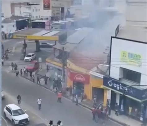 Pânico No Centro Da Cidade Uma Mulher Fica Ferida Após Lanchonete