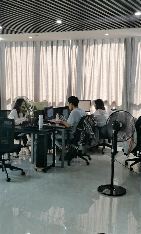 有100w开发小程序平台，还不如自己组建团队呢？ 知乎