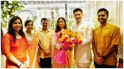 Rajeev Nigam Make Fun Of Arvind Kejriwal Shirt In Parineeti Raghav