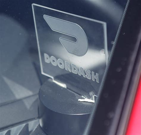 Doordash Driver Greeted By Naked Man During Delivery