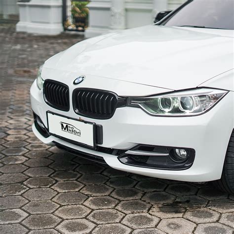 Bmw 320i White Airport Transfer Shuttle Bus Group Tour Car Rental