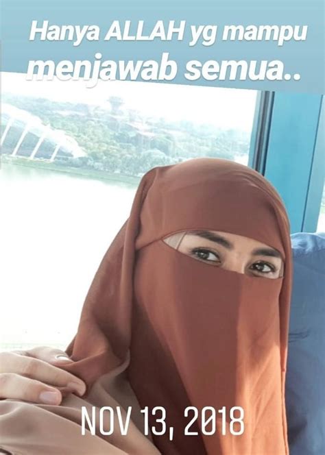 Dirangkul Seorang Lelaki Cinta Penelope Telah Menikah