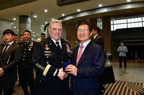 밀리 미국 합참의장 한반도 며칠 내 전쟁에 빠질 지역 경고