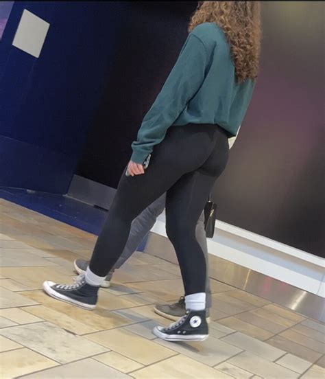 Curly Haired Babe In Alphalete Leggings 🔥 Spandex Leggings And Yoga