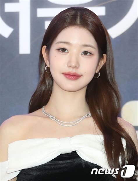 장원영 언니 장다아 배우로 활동한다킹콩by스타쉽과 전속계약 뉴스1