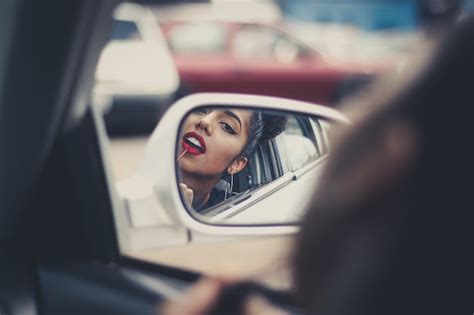 5 Tips For Your Lipstick To Last Longer Petite Style Beauty