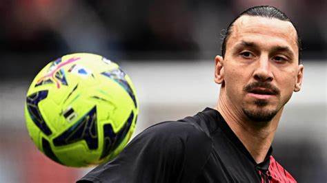 Zlatan Ibrahimovic No Piensa En El Retiro Seguiría En Italia Pero