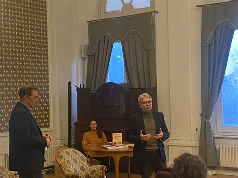 Мартин Иванов за книгата си „Бившите хора“ на концлагерна България“ Тези 309 истории не са