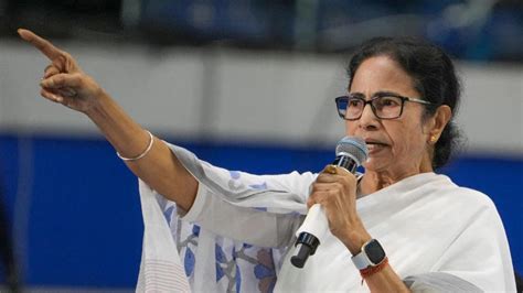 Bengal Anti Waqf Protests Mamata Banerjee Meets 40 Imams Appeals For