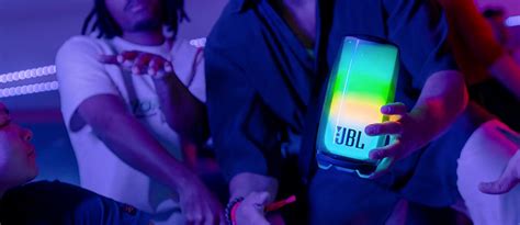 Amazon Com JBL Pulse Portable Bluetooth Speaker With Dazzling Lights Original Pro Sound