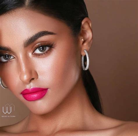 Khaleeji Makeup Artist Saubhaya Makeup