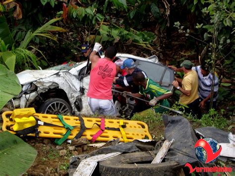 FOTOS IMAGENS FORTES ACIDENTE NA BR 101 CARRO CAI EM RIBANCEIRA Blog