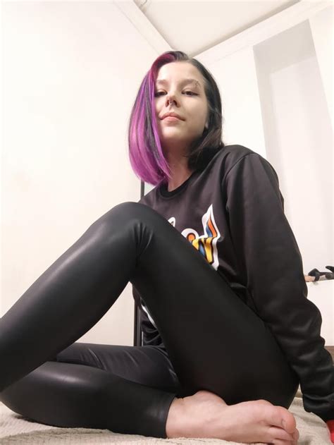 Do You Like Red Leather R Ladiesinleather