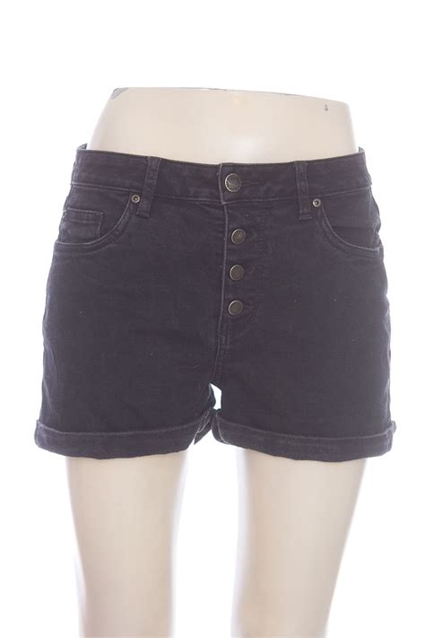 Short Color Negro Naf Naf Closeando