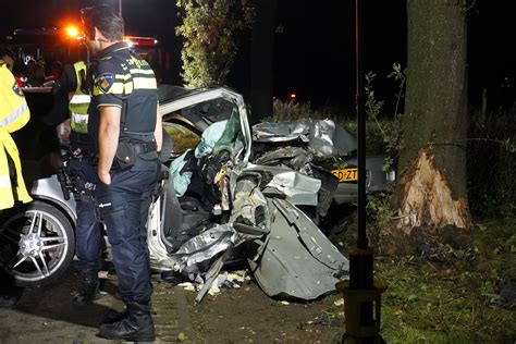 Drie Jongeren Gewond Na Frontale Botsing Tegen Boom 112Brabant