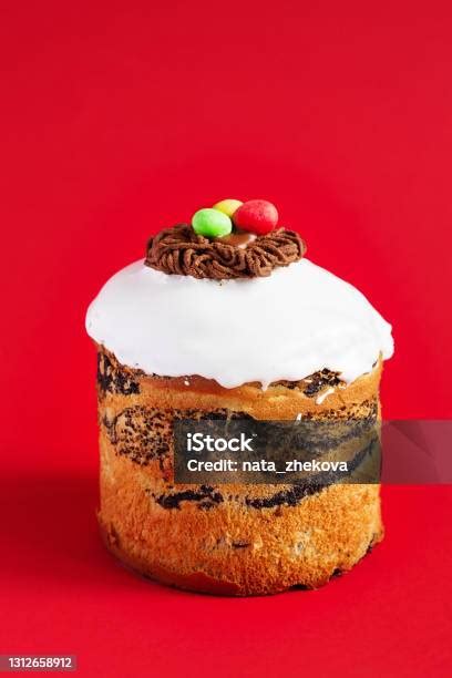 부활절 케이크 러시아어와 우크라이나어 전통 쿨리치 파스카 부활절 빵 행복한 부활절 전통 러시아 정교회 부활절의 쿨리히 케이크