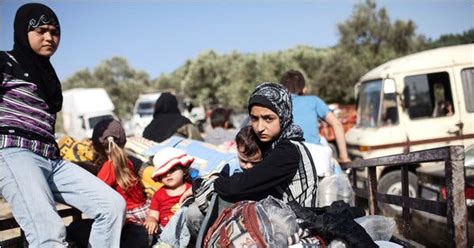 Syrian Forces Storm Into Restive Town Near Turkey The New York Times