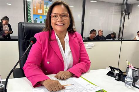 Projeto de Lei de Márcia Baranda garante direitos a autistas e