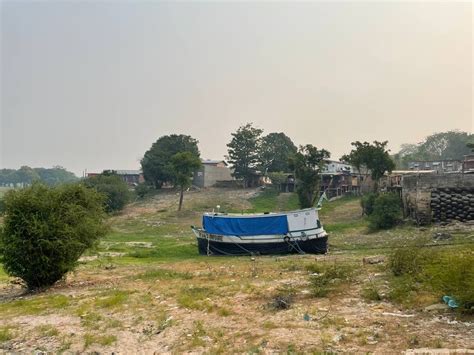 Subida do nível do Rio Negro muda paisagens de Manaus após seca