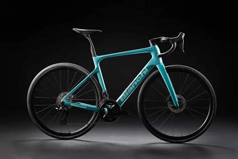 New Bianchi Infinito Follows Latest Endurance Bike Trends With Slick