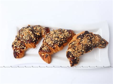 Слойка с марципаном «Вкусномир комбинат питания